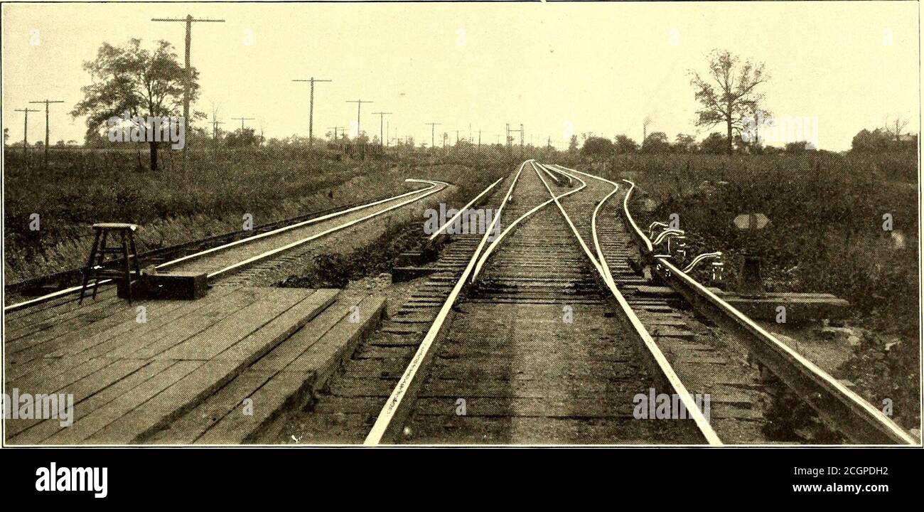 . The Street railway journal . OVERHEAD CROSSING WITH HOCKING VALLEY ...
