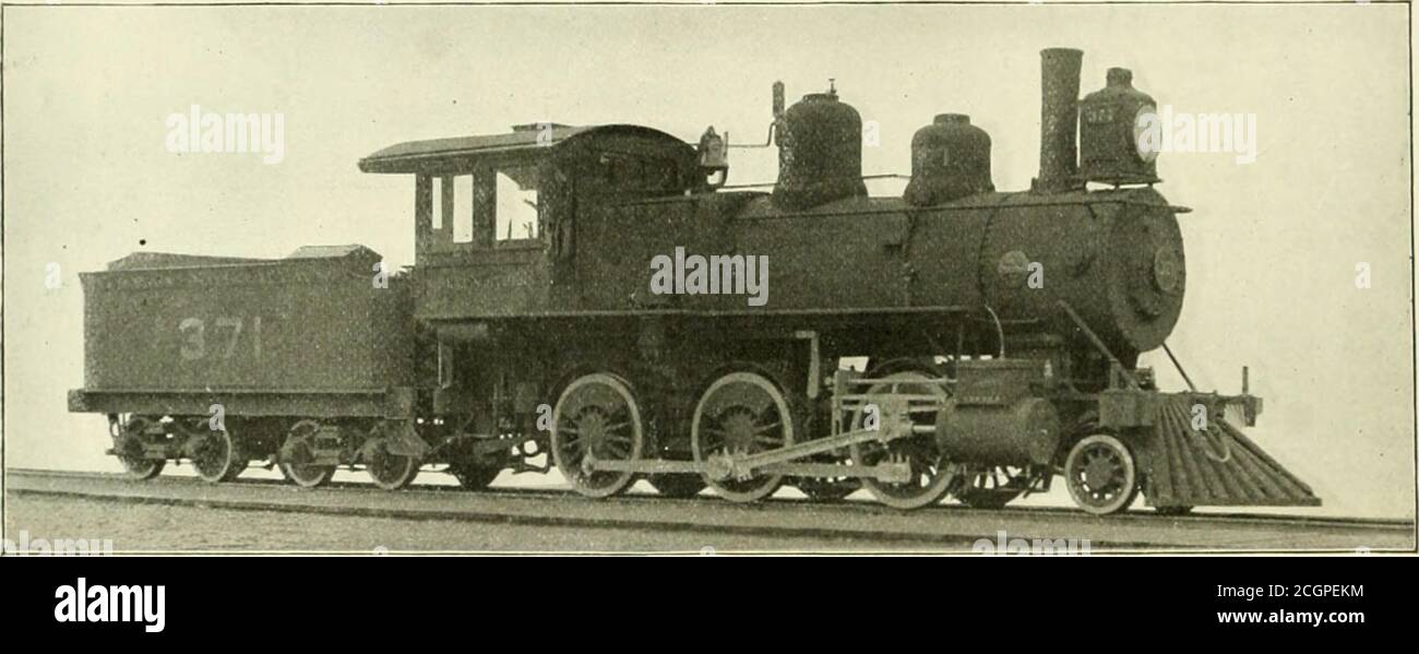 Outside frame locomotive hi-res stock photography and images - Alamy