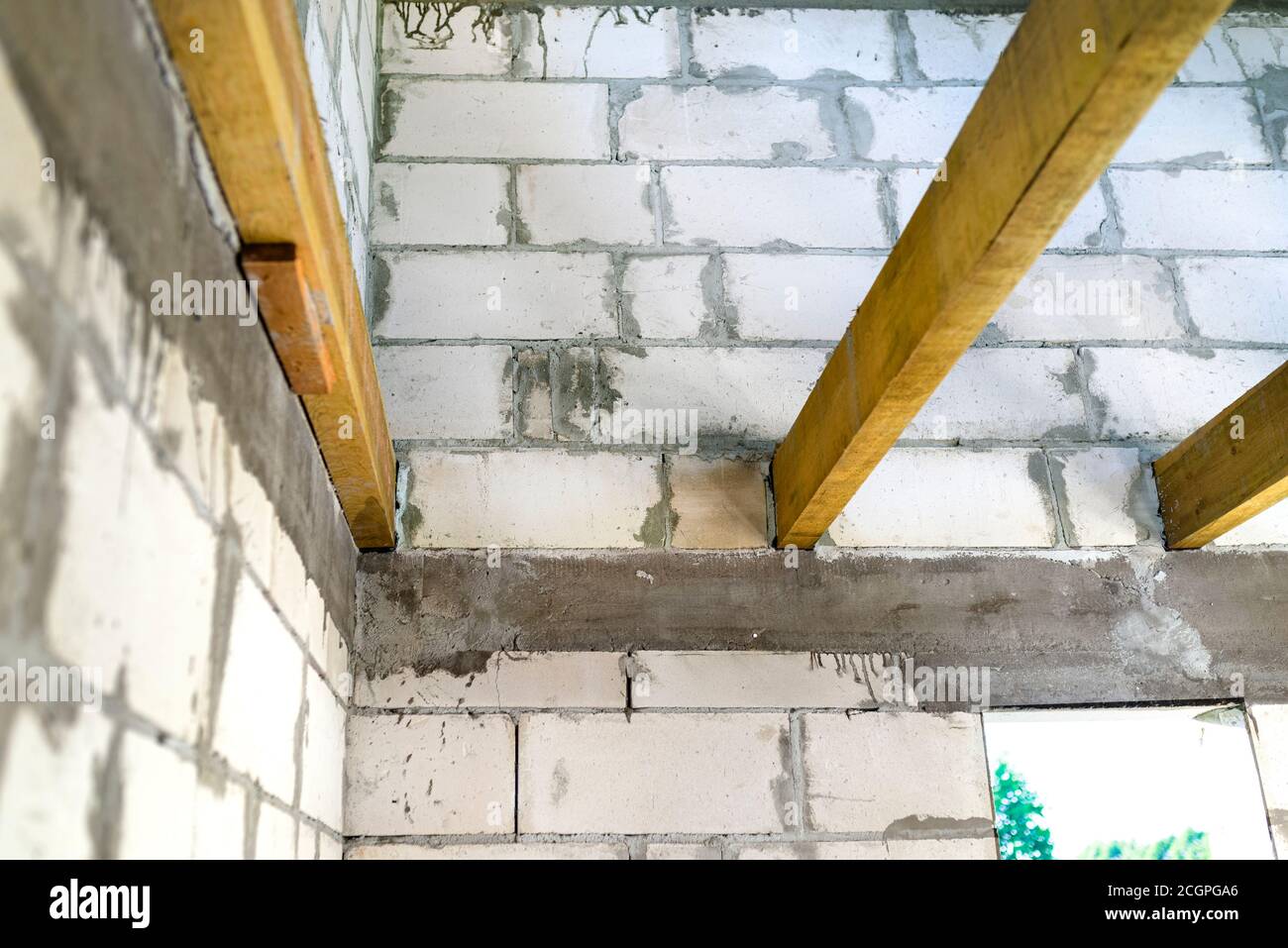 Floor joist hi-res stock photography and images - Alamy