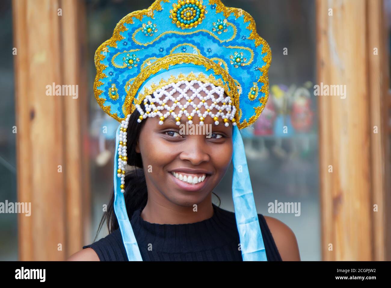 American girl in a Russian crown. Tourists in Russia Stock Photo - Alamy
