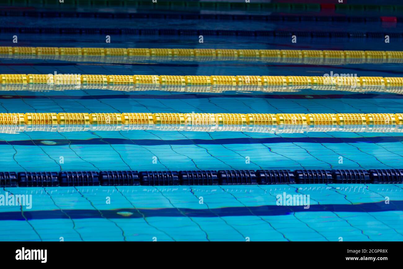 Swimming pool and splitting paths Stock Photo - Alamy