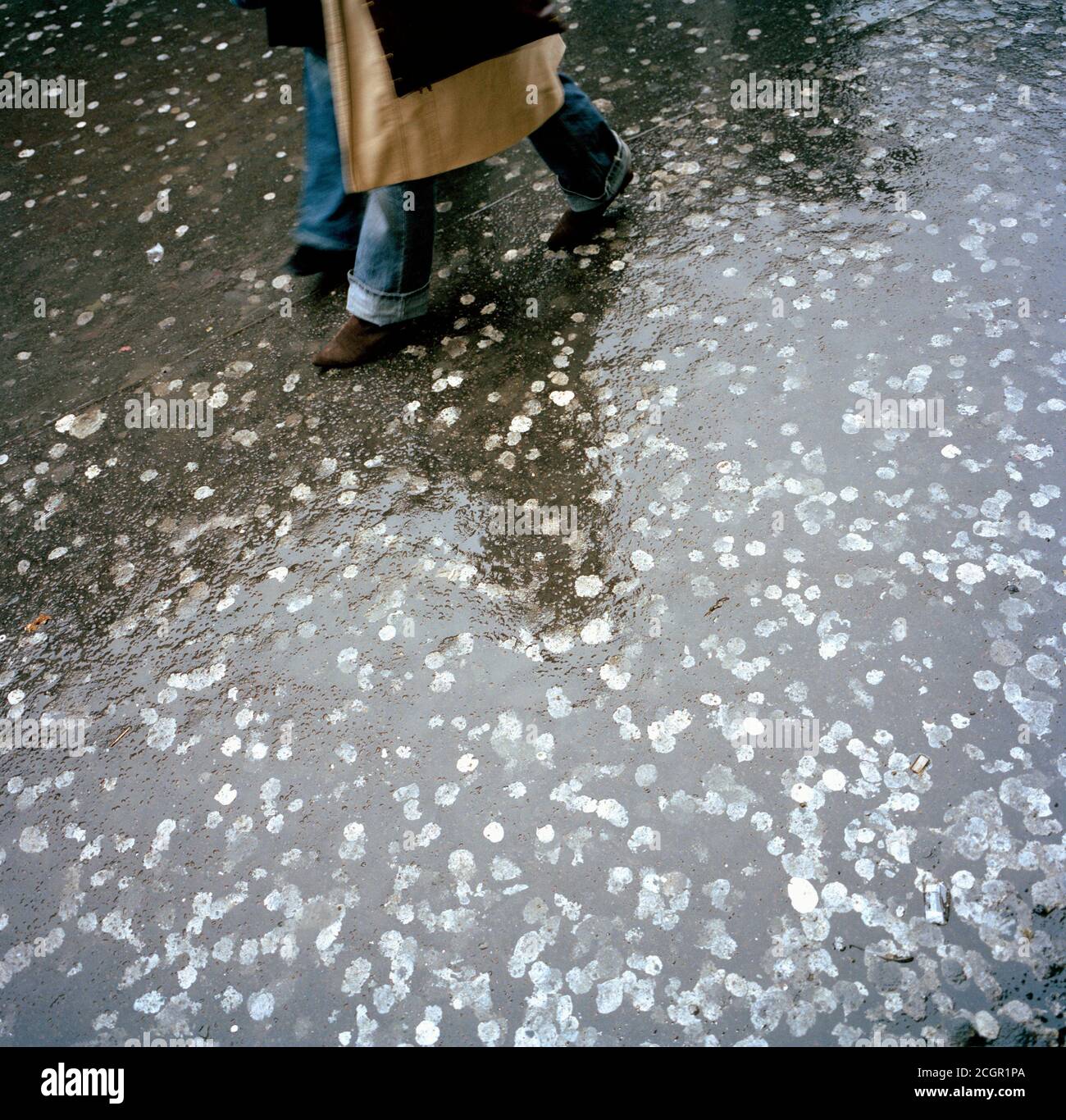 Discarded chewing gum hi-res stock photography and images - Alamy