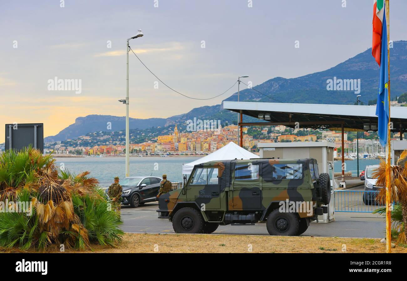 Douane Zoll High Resolution Stock Photography and Images - Alamy