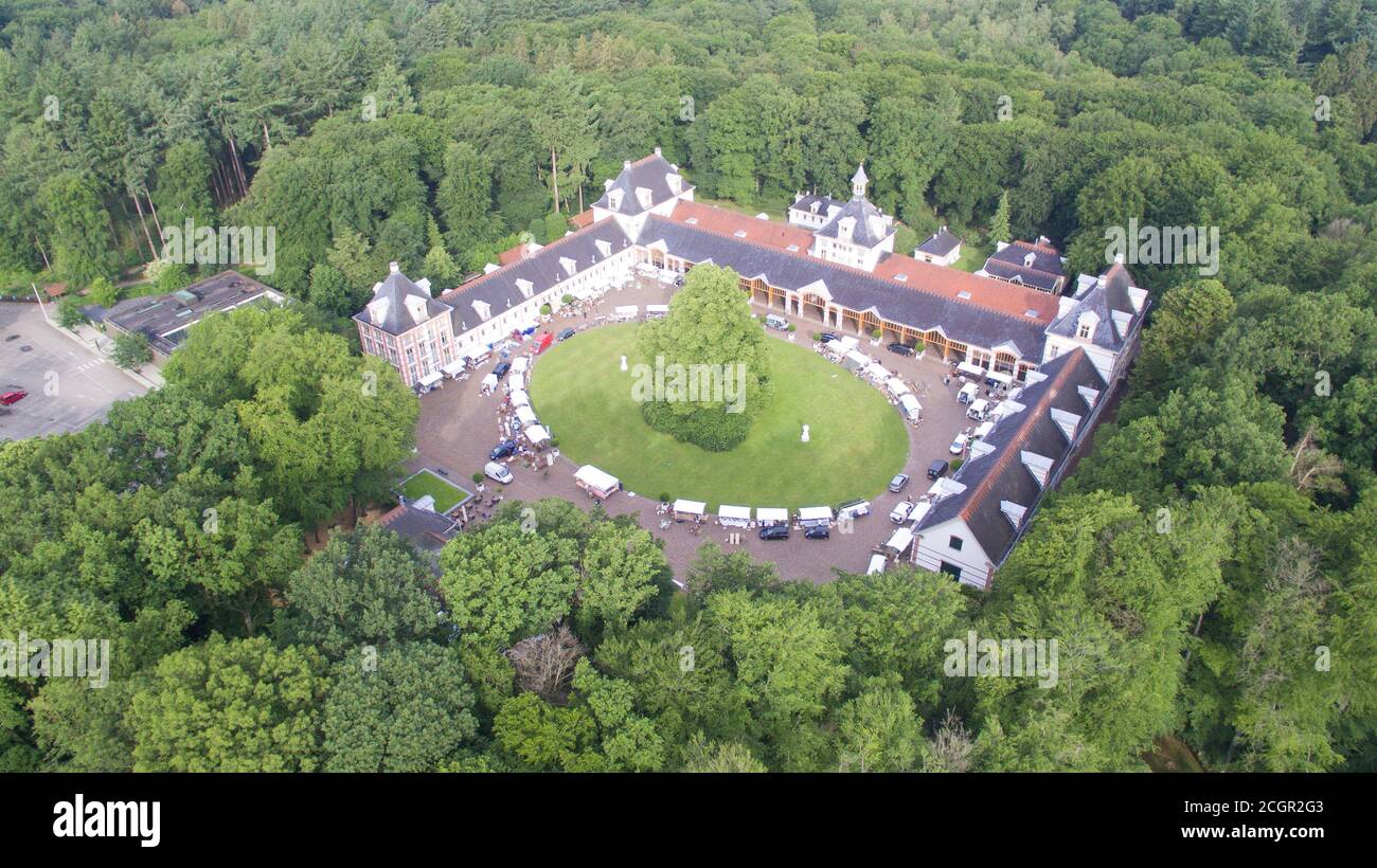 Palace stables hi-res stock photography and images - Alamy