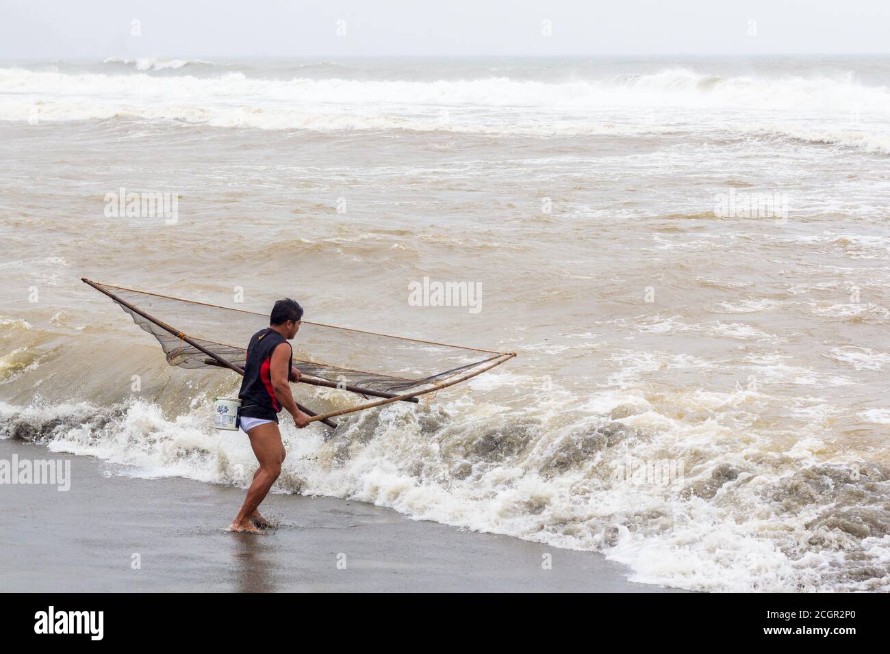 Beach side fishing in Claveria, Cagayan Stock Photo - Alamy