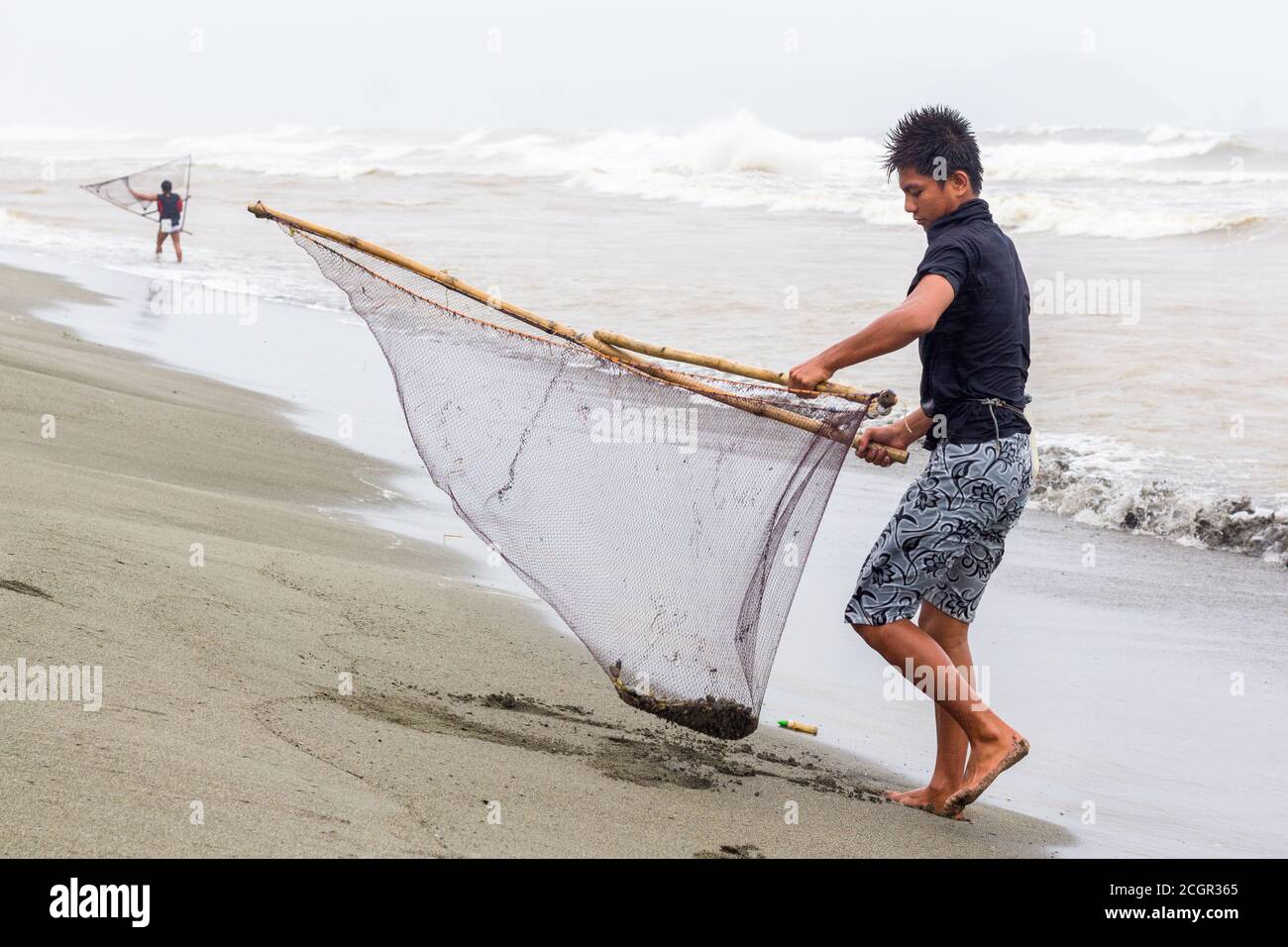 Beach side fishing in Claveria, Cagayan Stock Photo - Alamy