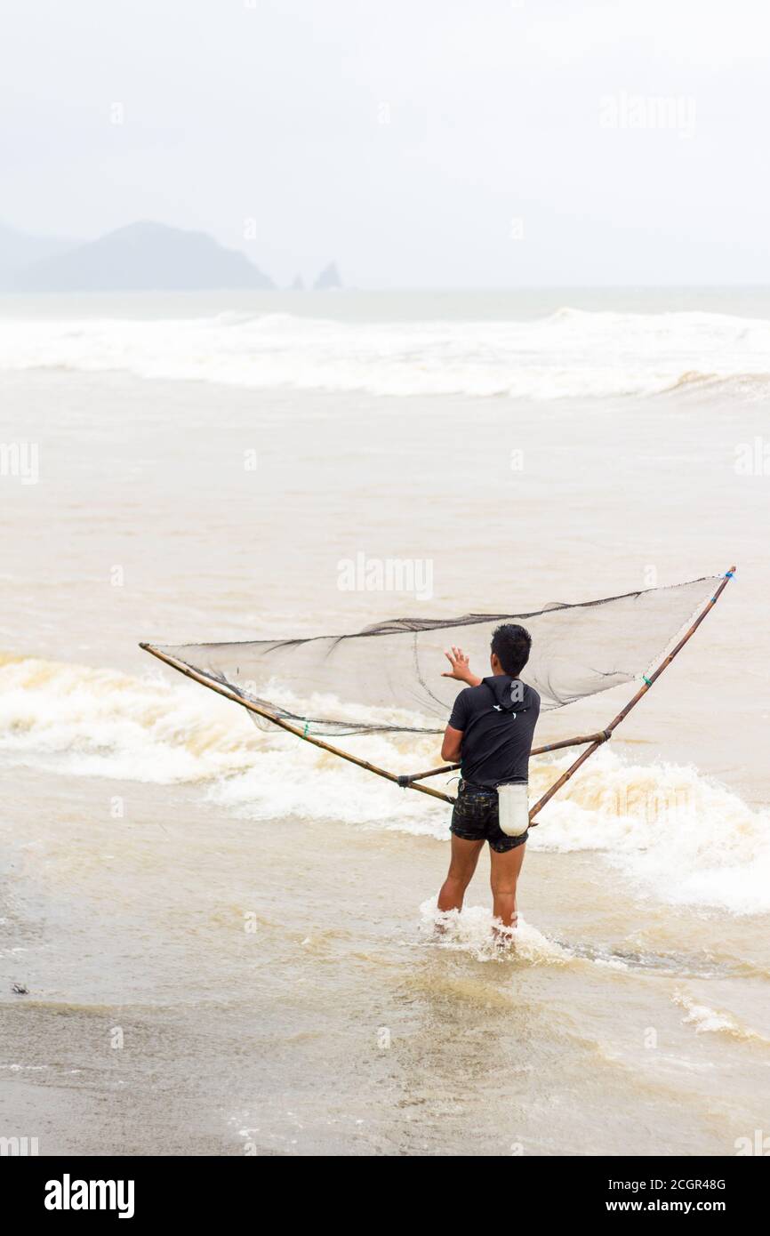 Beach side fishing in Claveria, Cagayan Stock Photo - Alamy