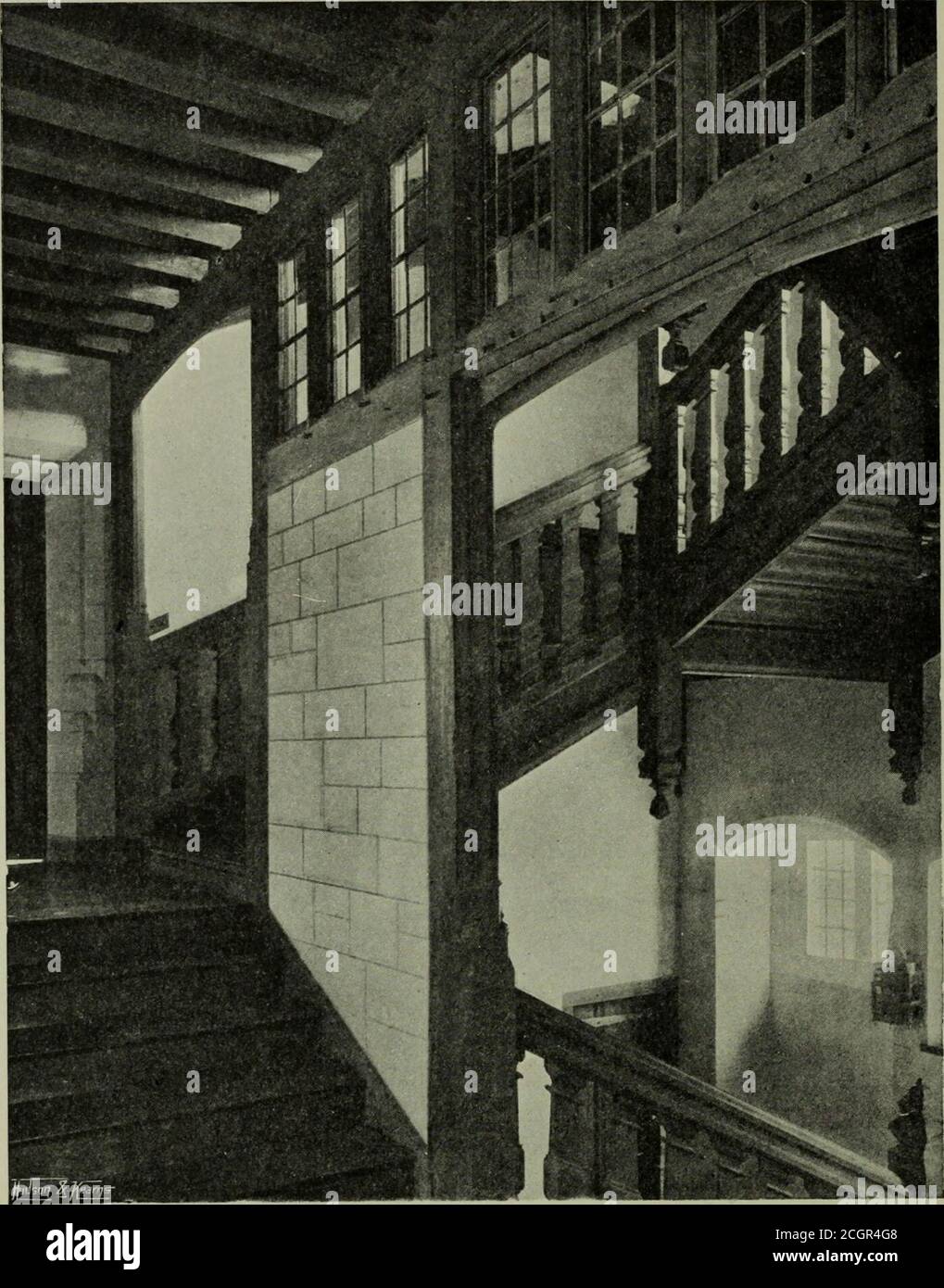 . Lutyens houses and gardens . 46.—Marshcourt : The Hall and its Screen ...