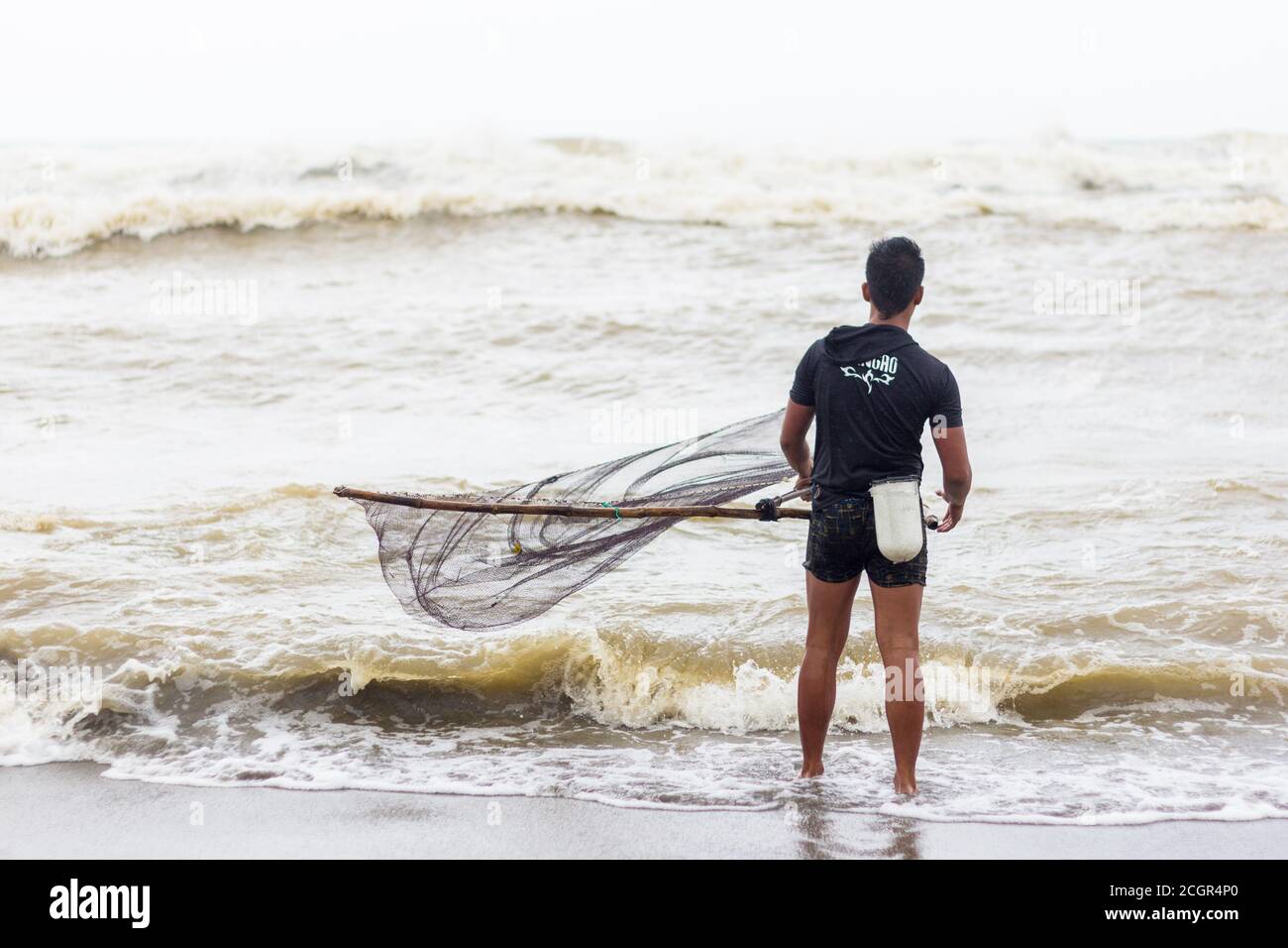 Beach side fishing in Claveria, Cagayan Stock Photo - Alamy