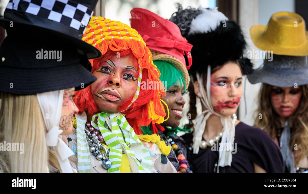 Mayfair, London, UK, 22 Jun 2019. Models pose in an extravagant ...