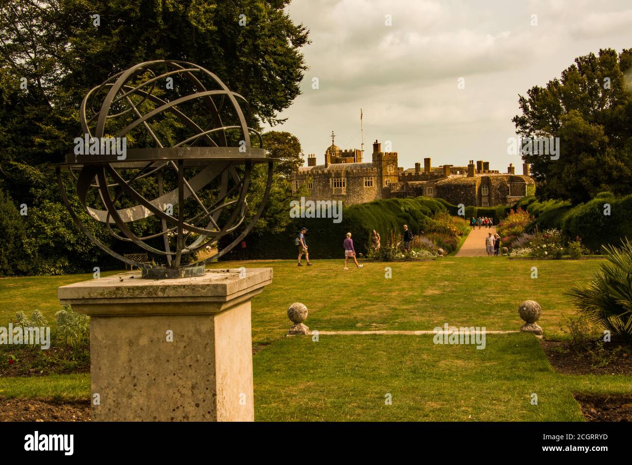 English forts and castles hi-res stock photography and images - Alamy