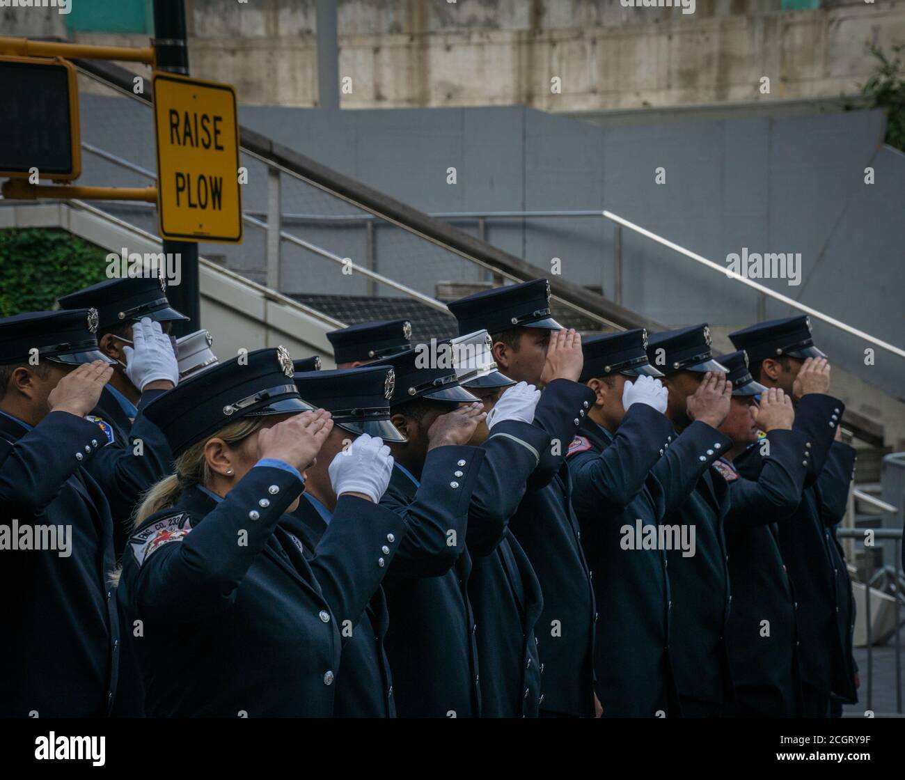 American police officers salute hi-res stock photography and images - Alamy