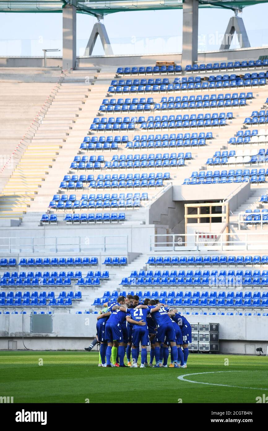 Karlsruhe, Deutschland. 12th Sep, 2020. Circle of players in front of ...