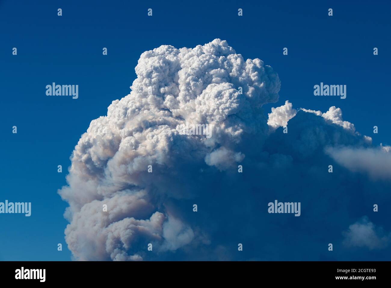 Lake Fire located near Castaic Lake, California, smoke creating weather ...