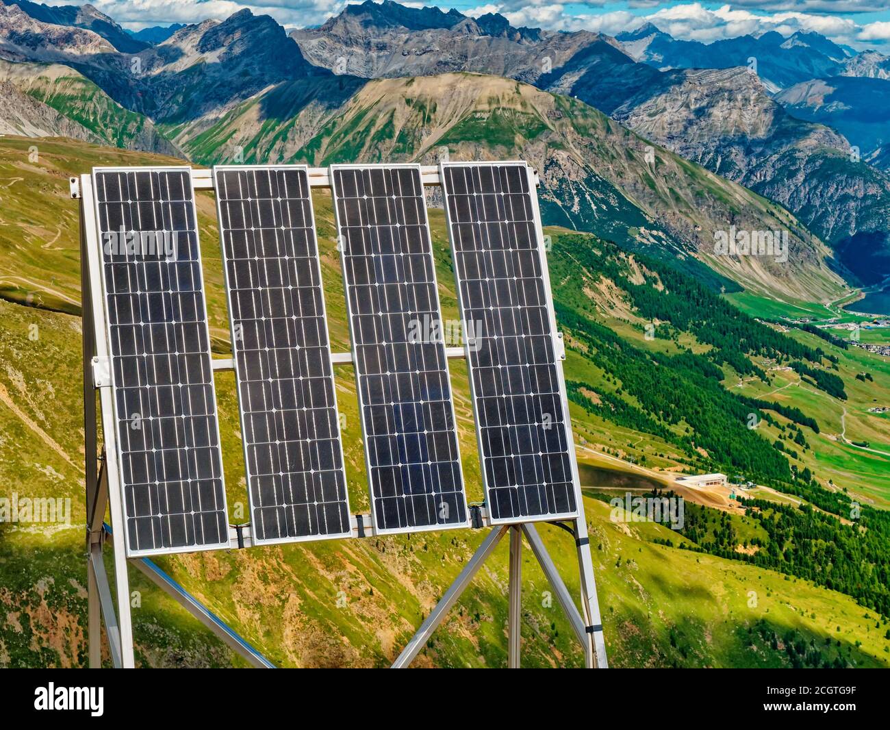 Nevada solar panels hi-res stock photography and images - Alamy
