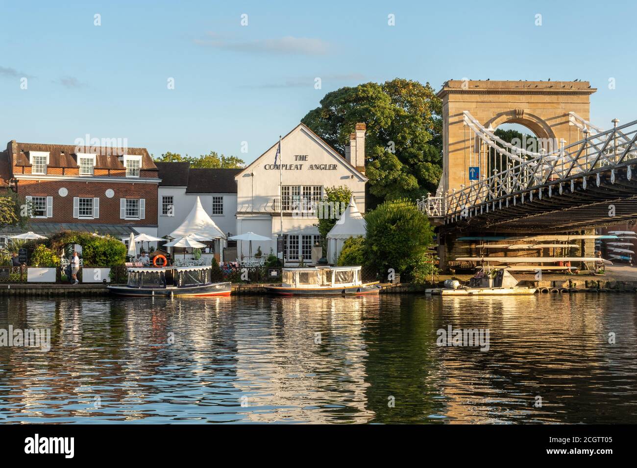 Marlow buckinghamshire historic hi-res stock photography and images - Alamy