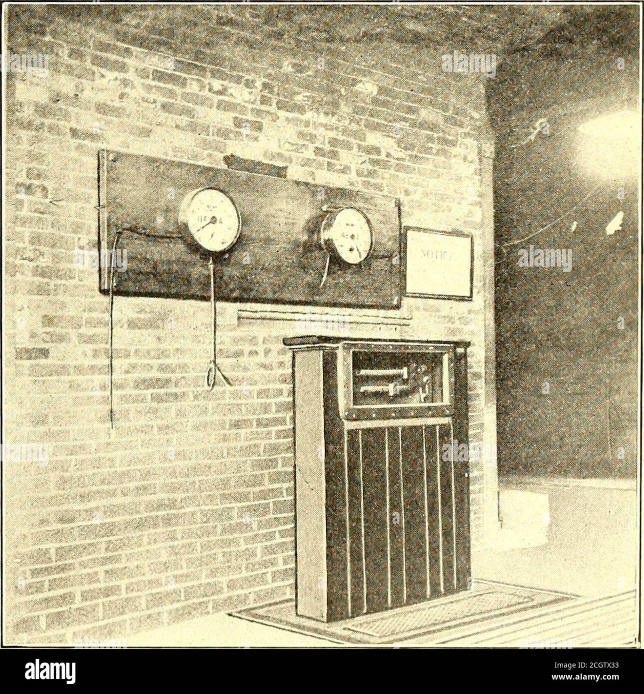 Double crane operation hi-res stock photography and images - Alamy