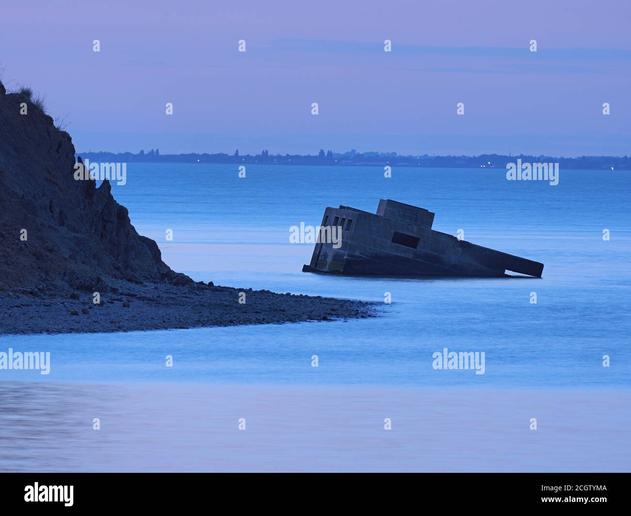 Chain home radar station hi-res stock photography and images - Alamy