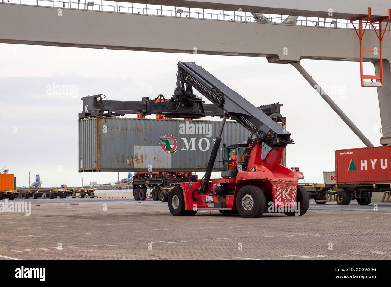 Forklift cargo containers in industrial hi-res stock photography and ...
