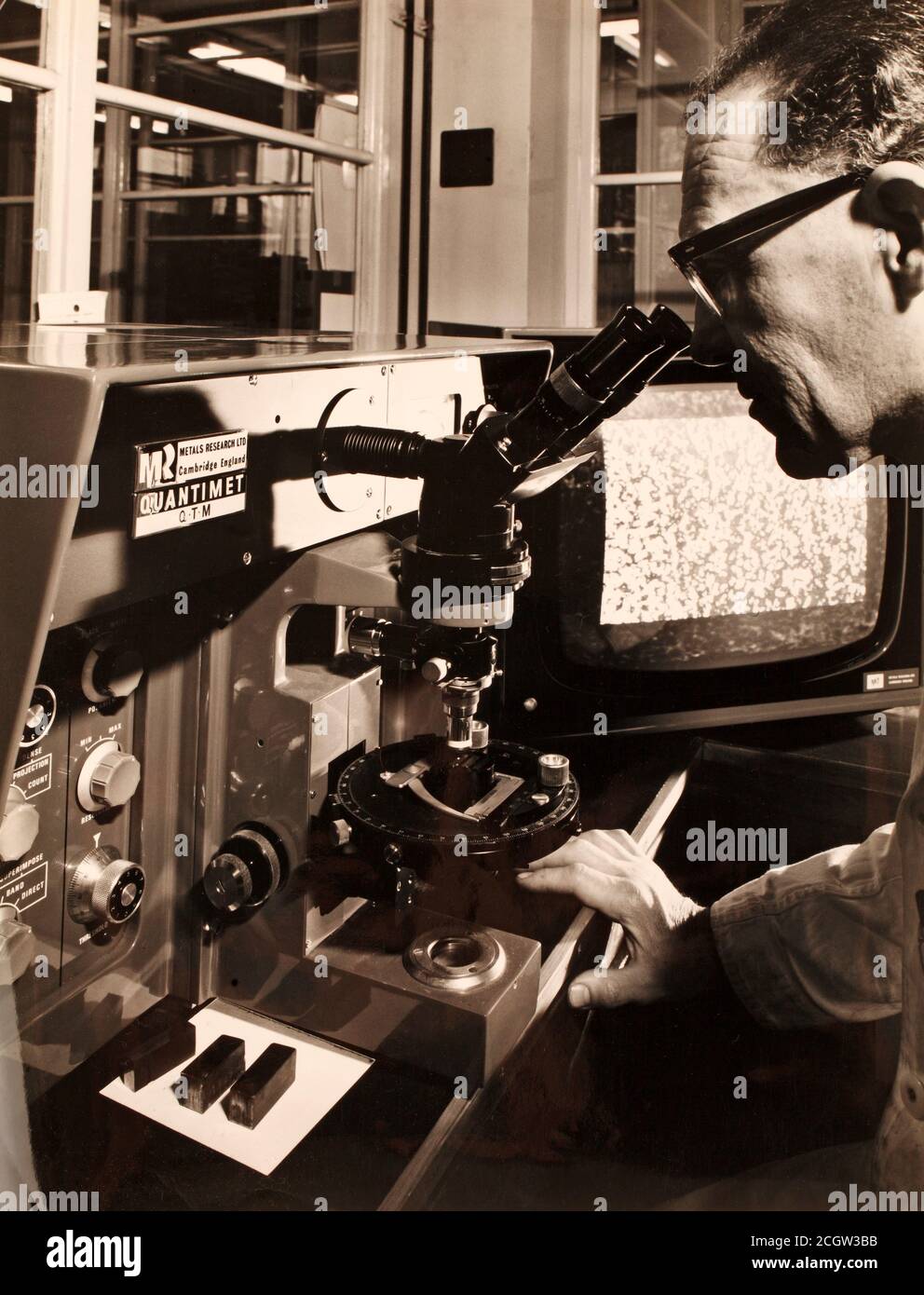 Quantimet hi-res stock photography and images - Alamy