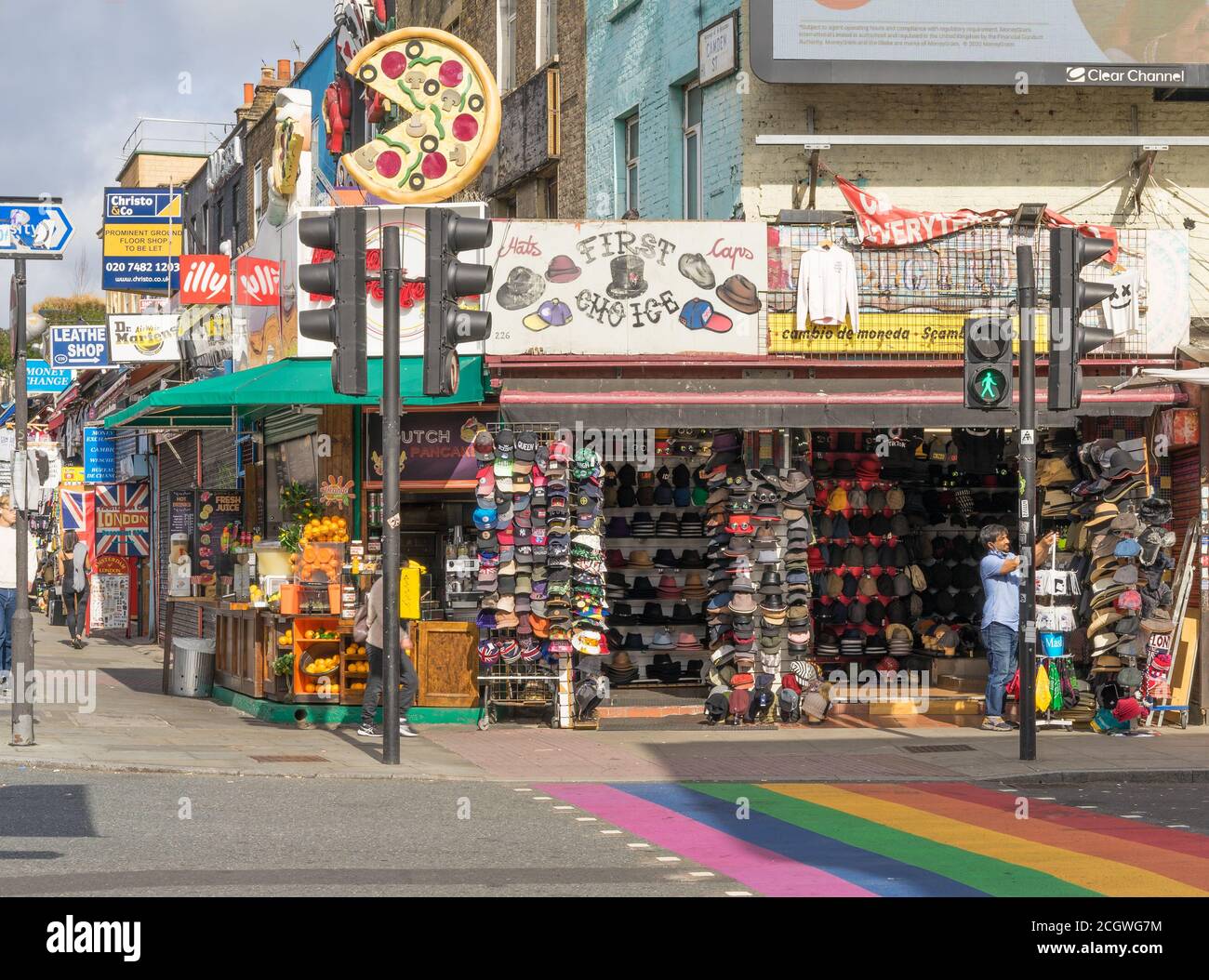 Camden town london punk hi-res stock photography and images - Alamy