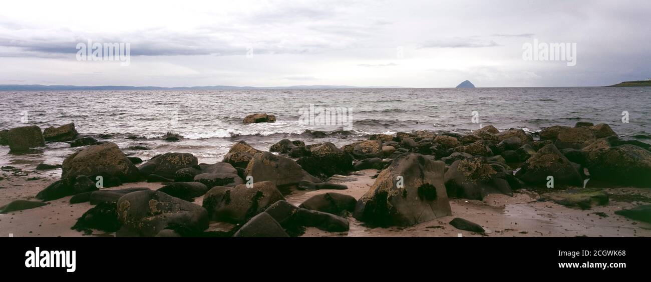 Brodick beach hi-res stock photography and images - Alamy