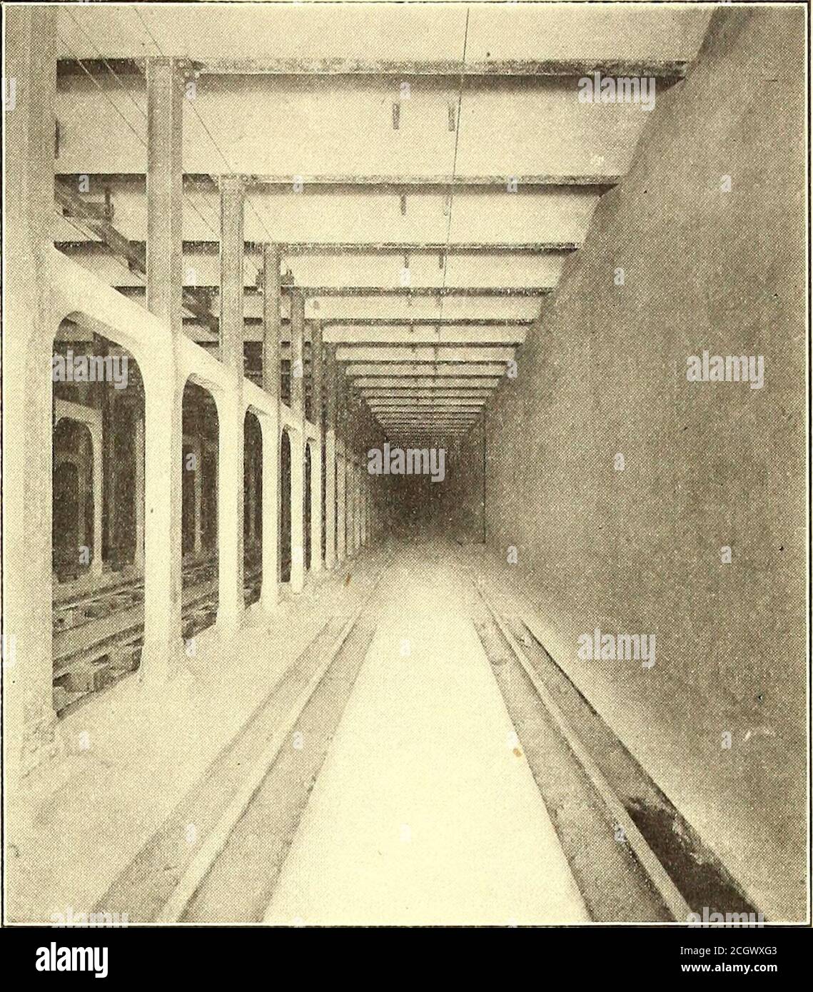 Laying ducts hi-res stock photography and images - Alamy