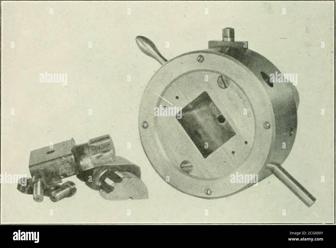 Jaws of life tool hi-res stock photography and images - Alamy