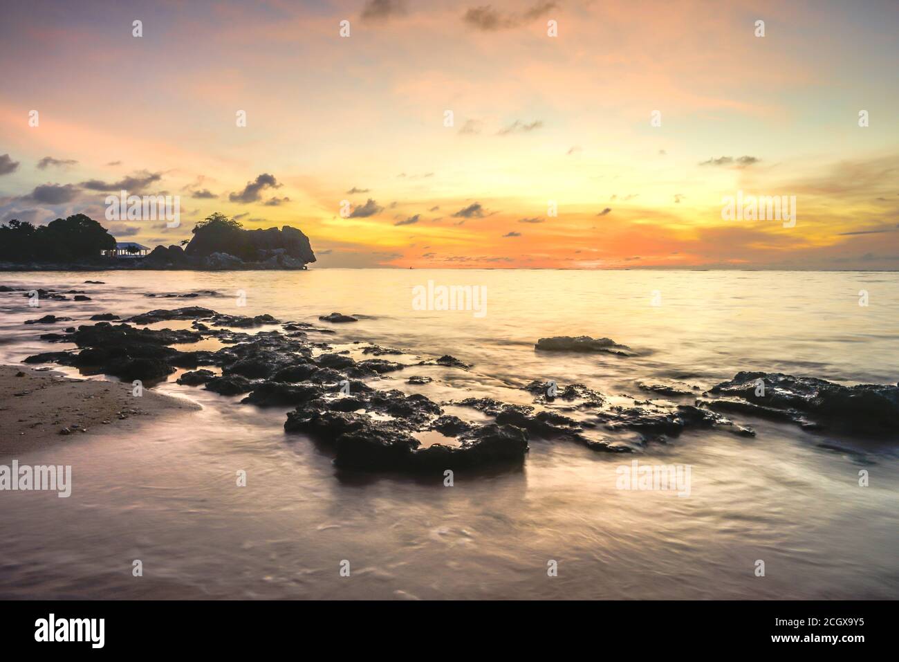 Twilight at the Beach, Apatot, San Esteban, Ilocos Sur, Philippines ...