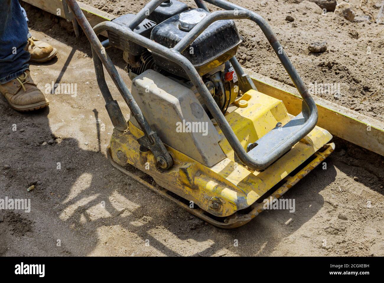 Compactor plate hi-res stock photography and images - Alamy