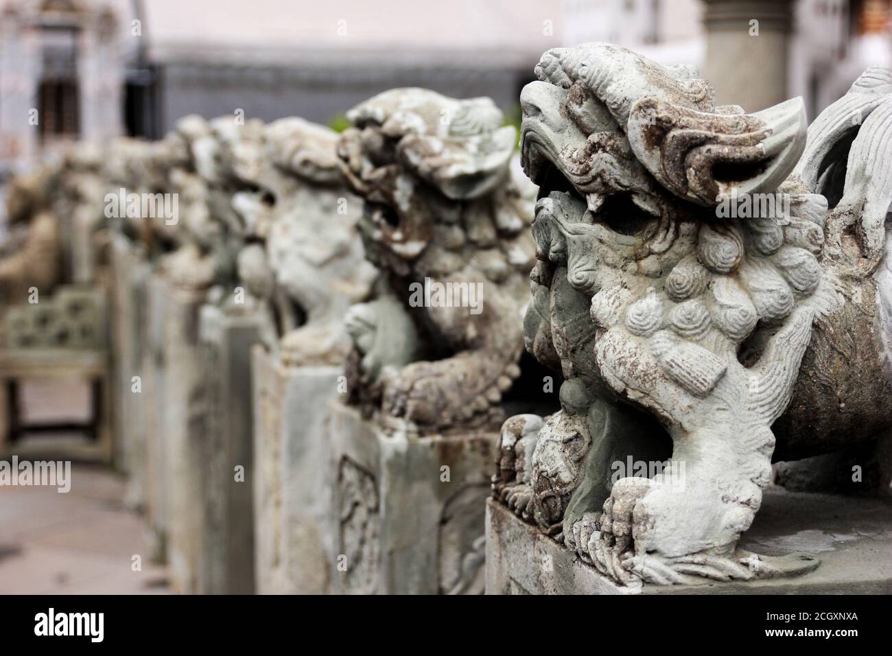 Status row hi-res stock photography and images - Alamy