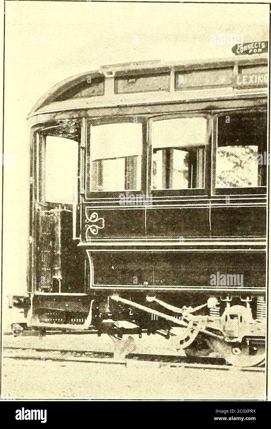 Clam shell doors hi-res stock photography and images - Alamy