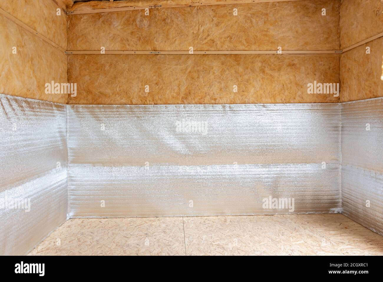 Bottom heat-insulating layer made of reflective polyethylene foam ...