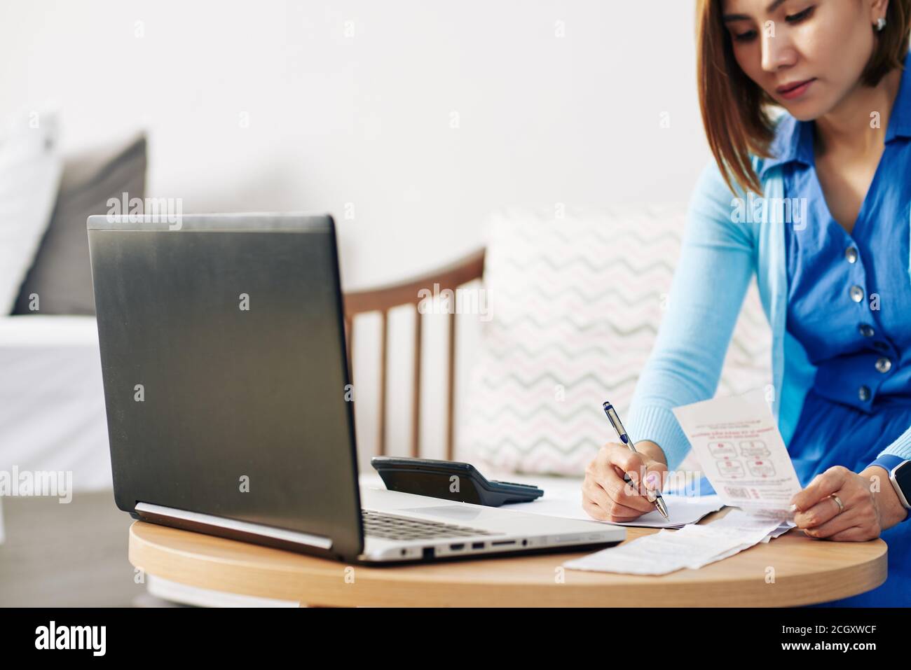 Young women checking document hi-res stock photography and images - Alamy