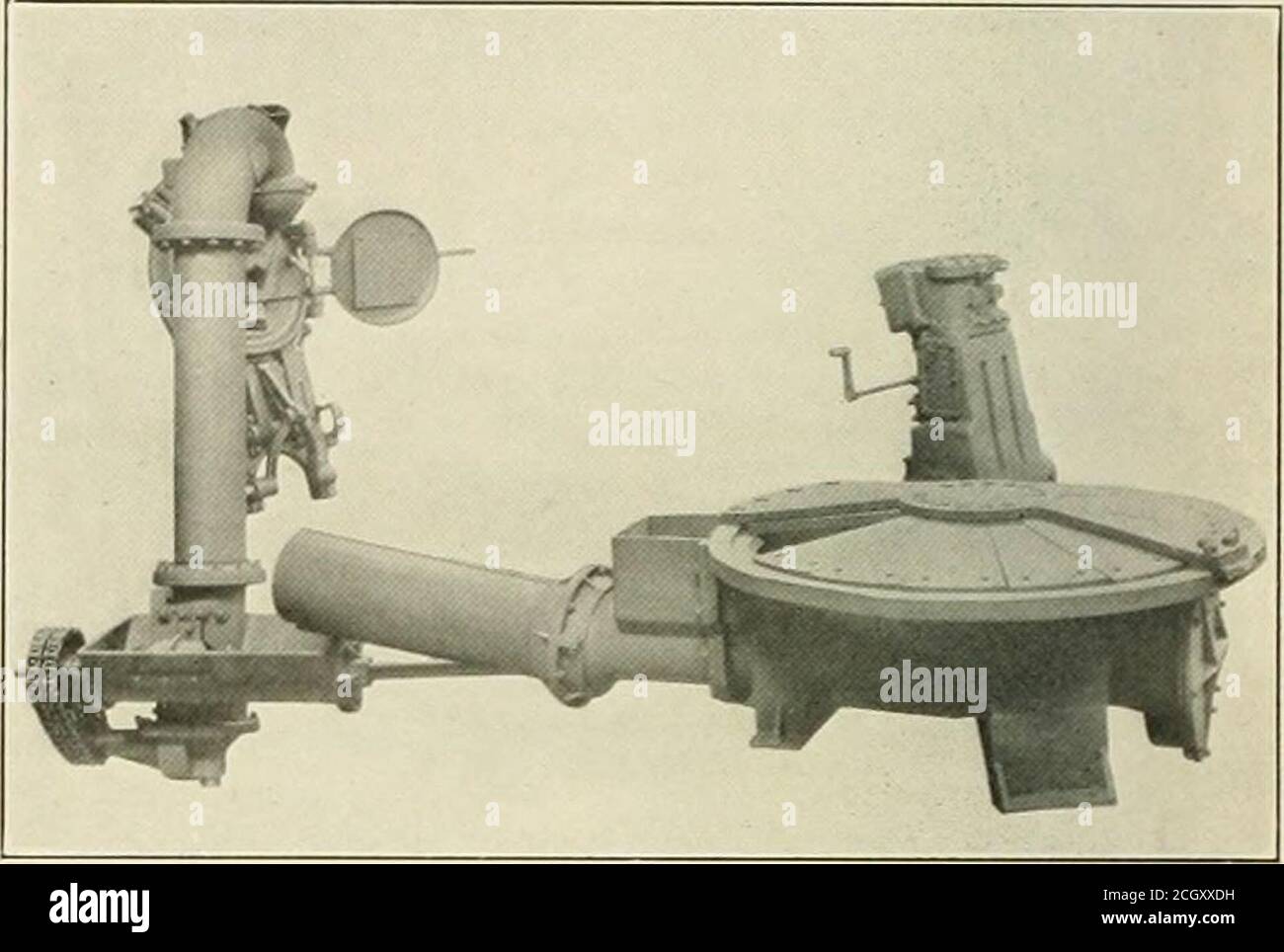 Hand on firing mechanism hi-res stock photography and images - Alamy