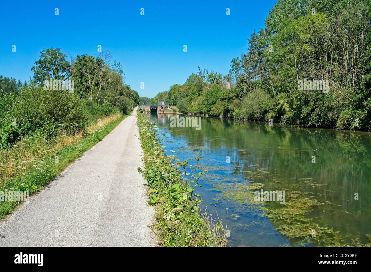 France sluice floodgate hi-res stock photography and images - Alamy