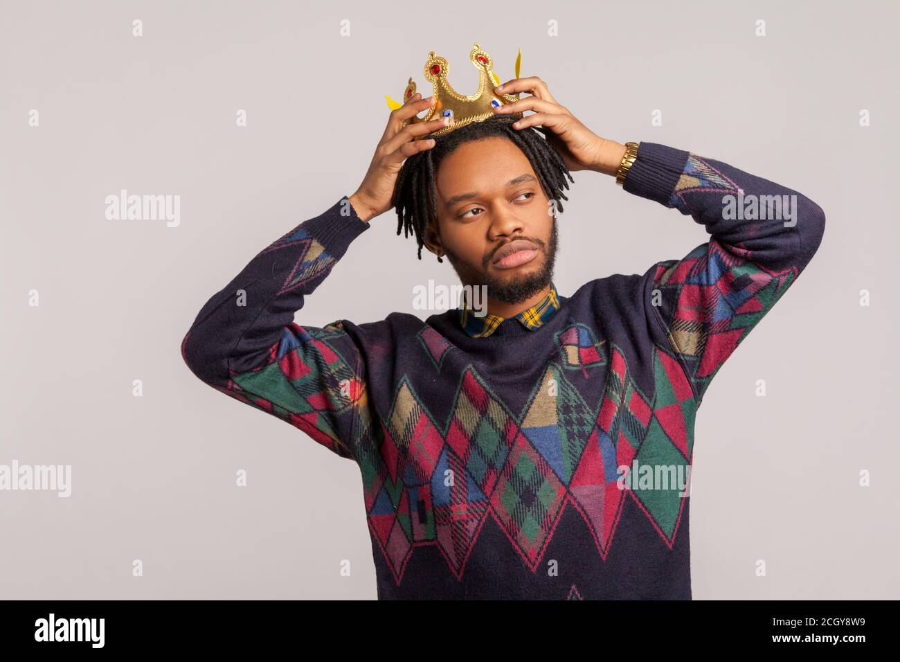 African king crown hi-res stock photography and images - Alamy