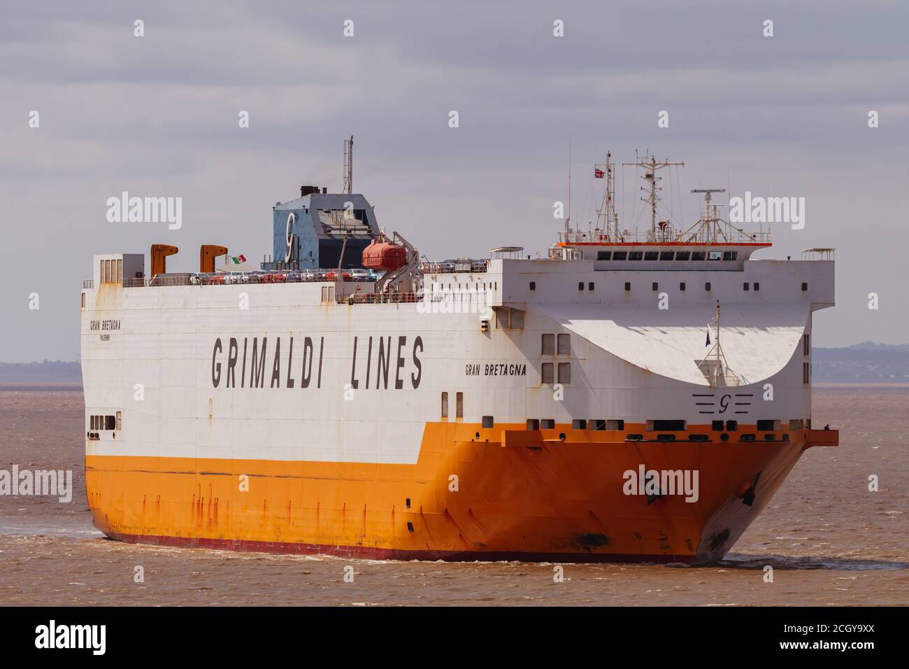 RoRo Gran Bretagna heading into Portbury docks Stock Photo - Alamy