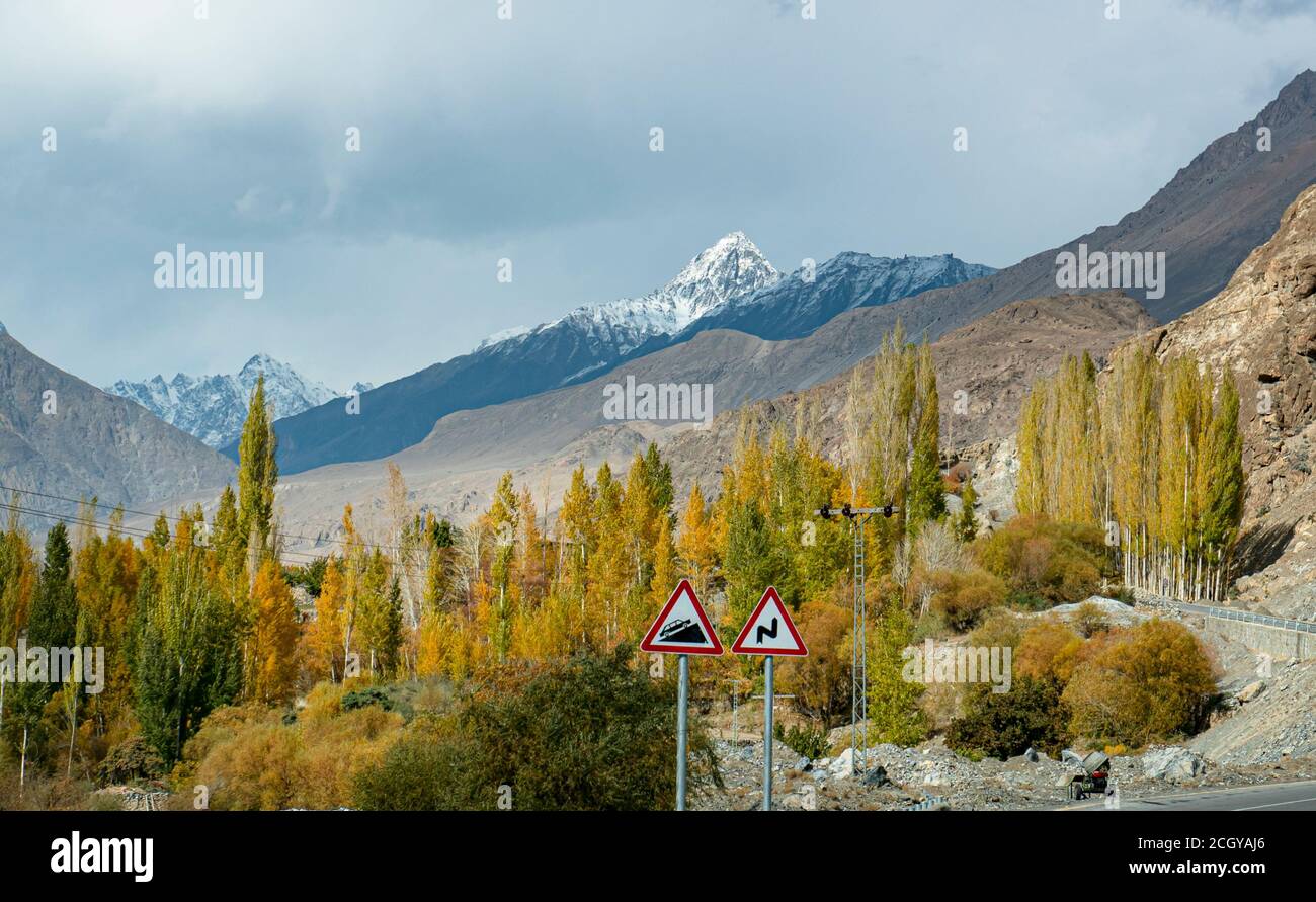 autumn at hunza in norhtern areas of gilgit baltistan , Pakistan Stock ...