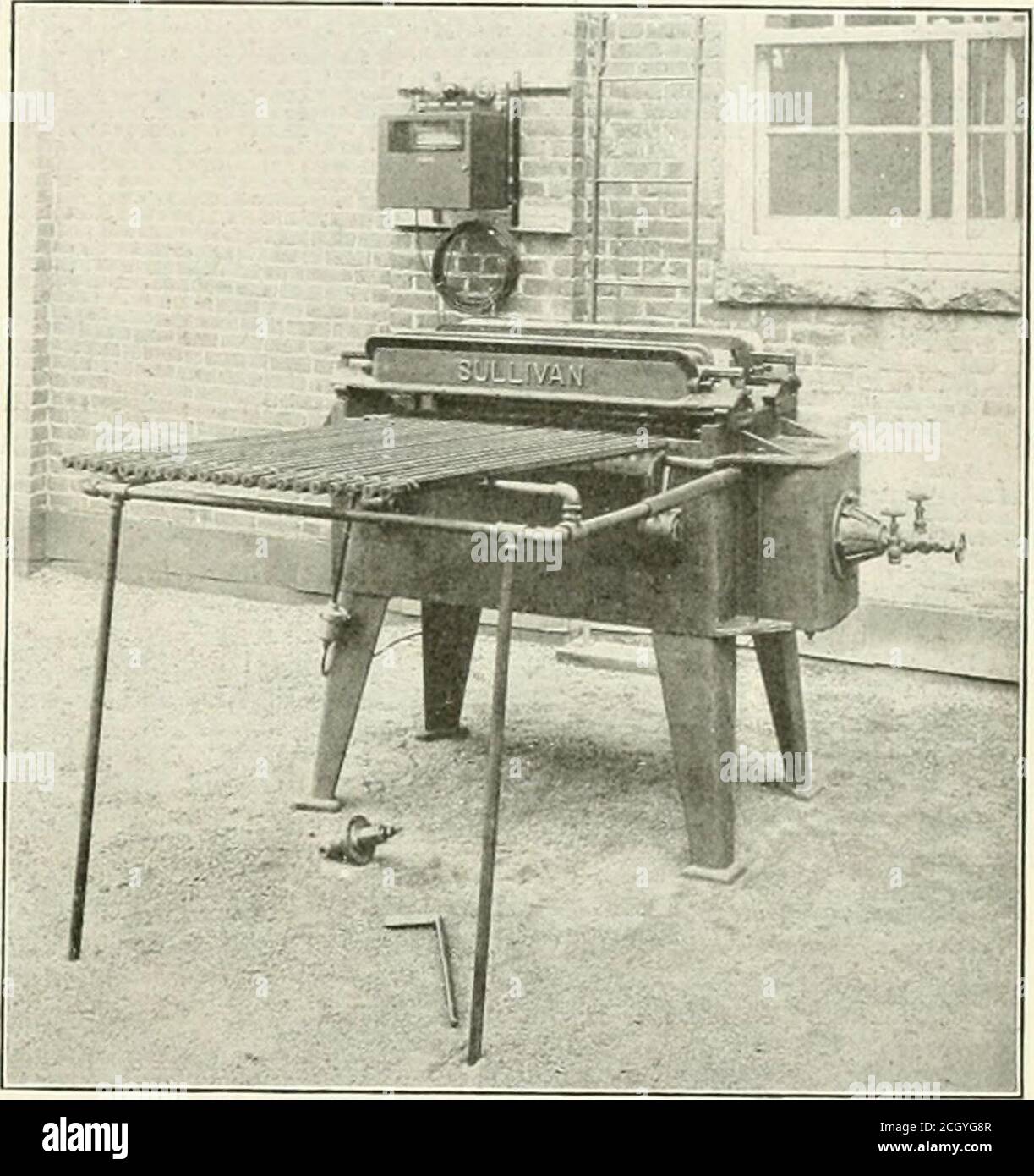 . Railway mechanical engineer . gement of the pyrometer is shown in the ...