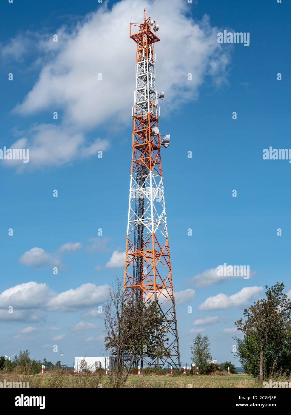 Radio mast symbol hi-res stock photography and images - Alamy