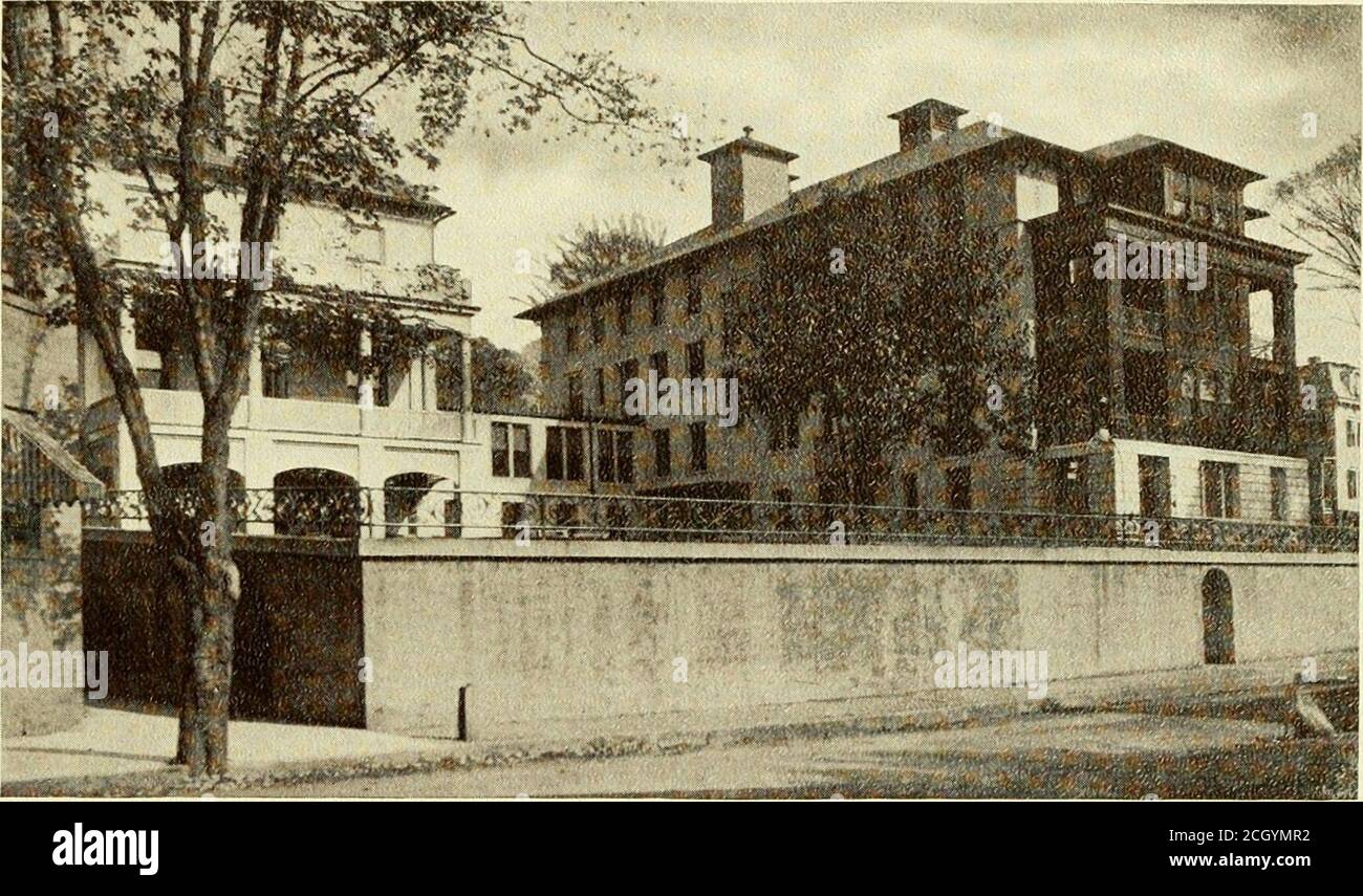 . Springfield, Massachusetts illustrated : one hundred [i.e. 92] pages ...