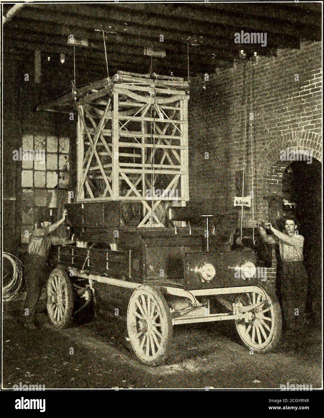 . Electric railway journal . Method of Attaching Tower of Truck Body ...