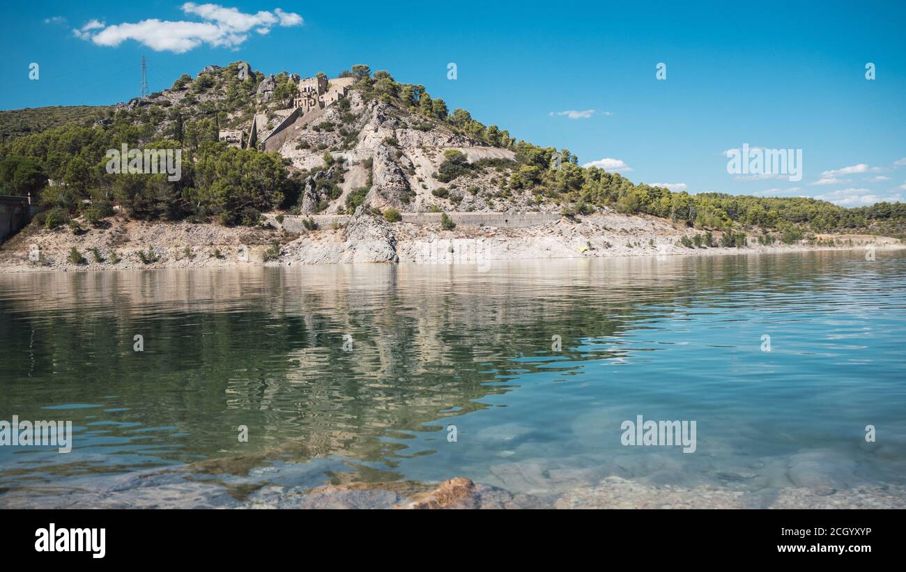 Buendia reservoir hi-res stock photography and images - Alamy