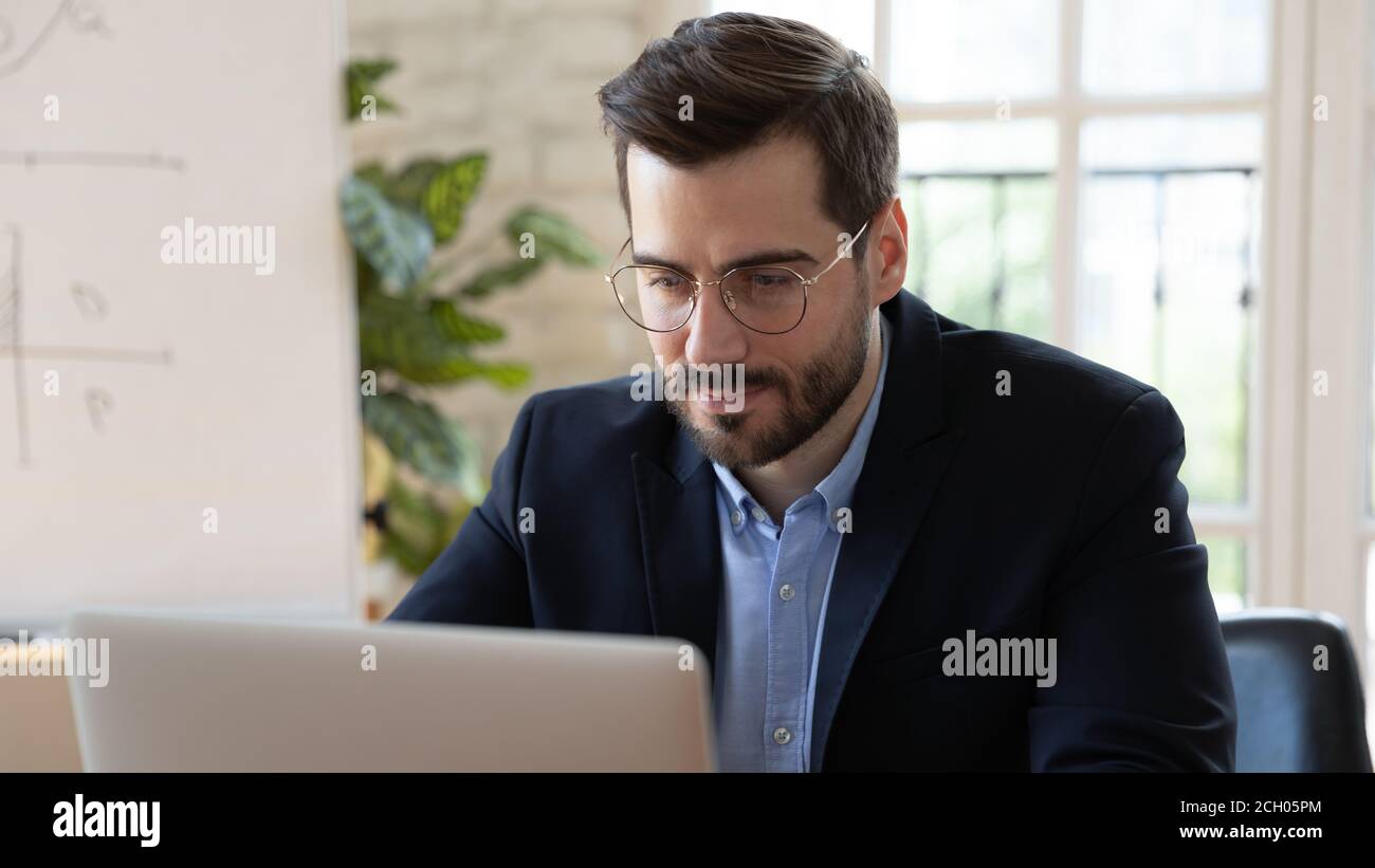 Employee focused communication hi-res stock photography and images - Alamy