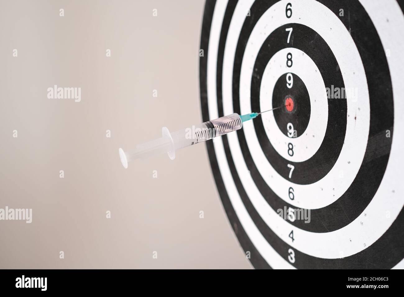 Dart injection hi-res stock photography and images - Alamy