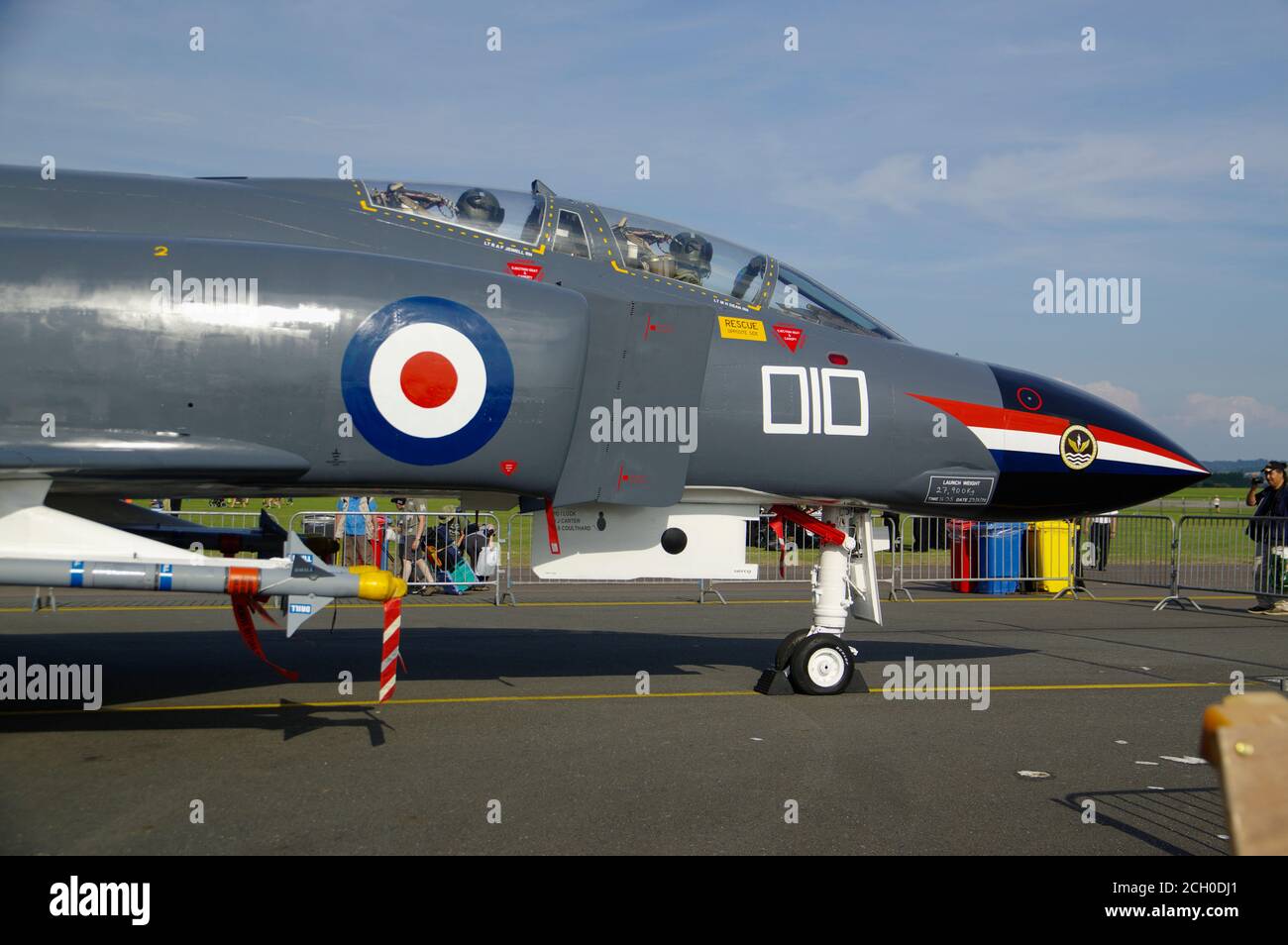Royal navy phantom hi-res stock photography and images - Alamy