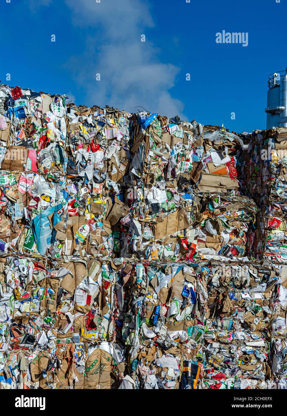 Paper recycling plant hi-res stock photography and images - Alamy