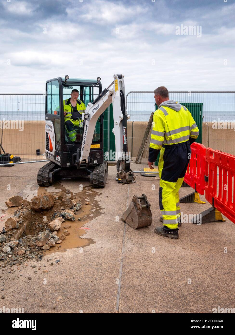 Cable trench hi-res stock photography and images - Alamy