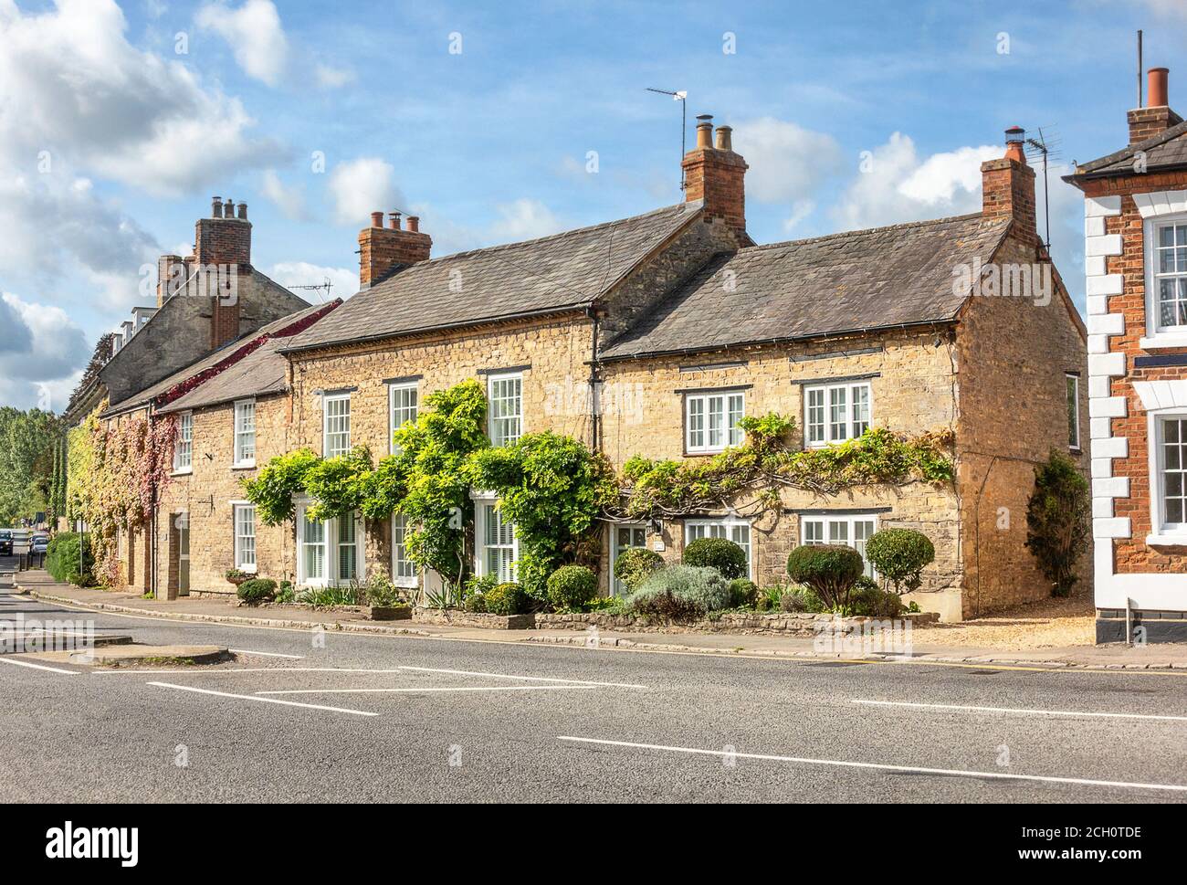 Olney high street hi-res stock photography and images - Alamy